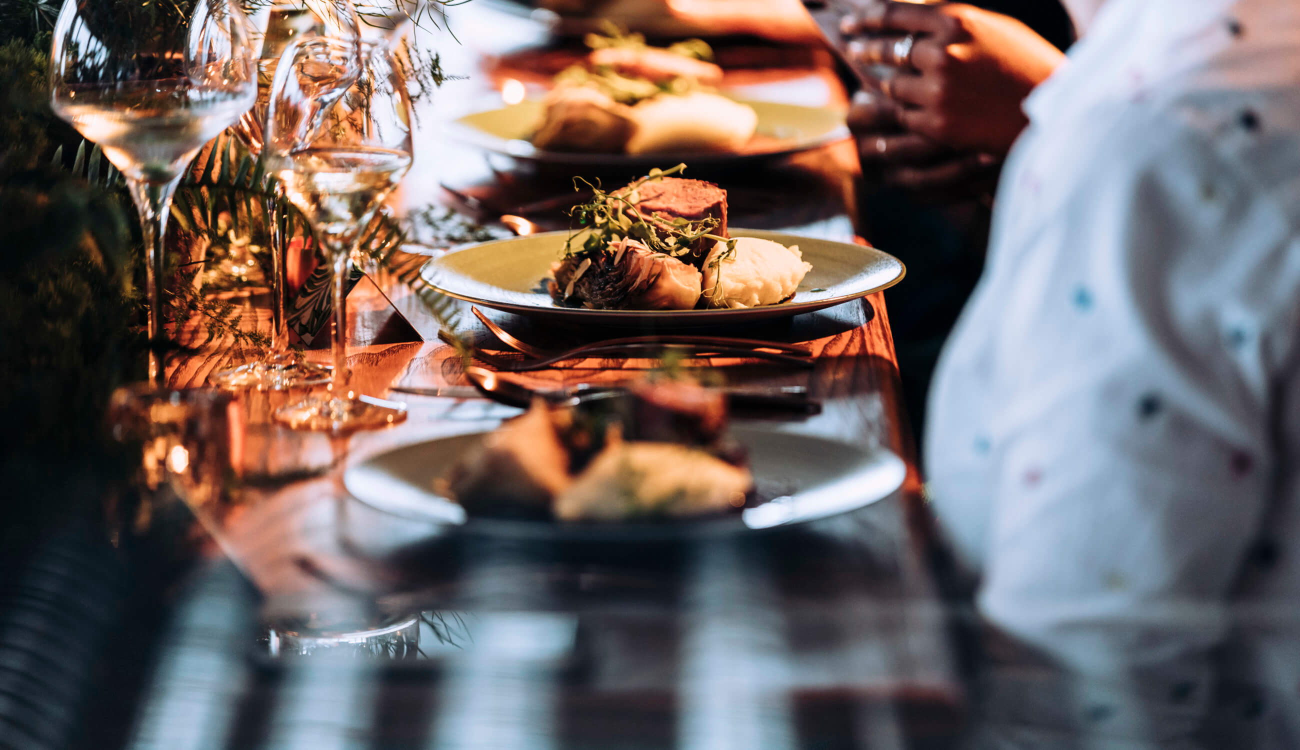 Hire Landing Forty Two – Landing Forty Two