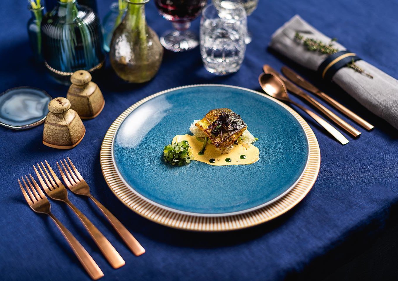 Gallery | Landing Forty Two – Landing Forty Two