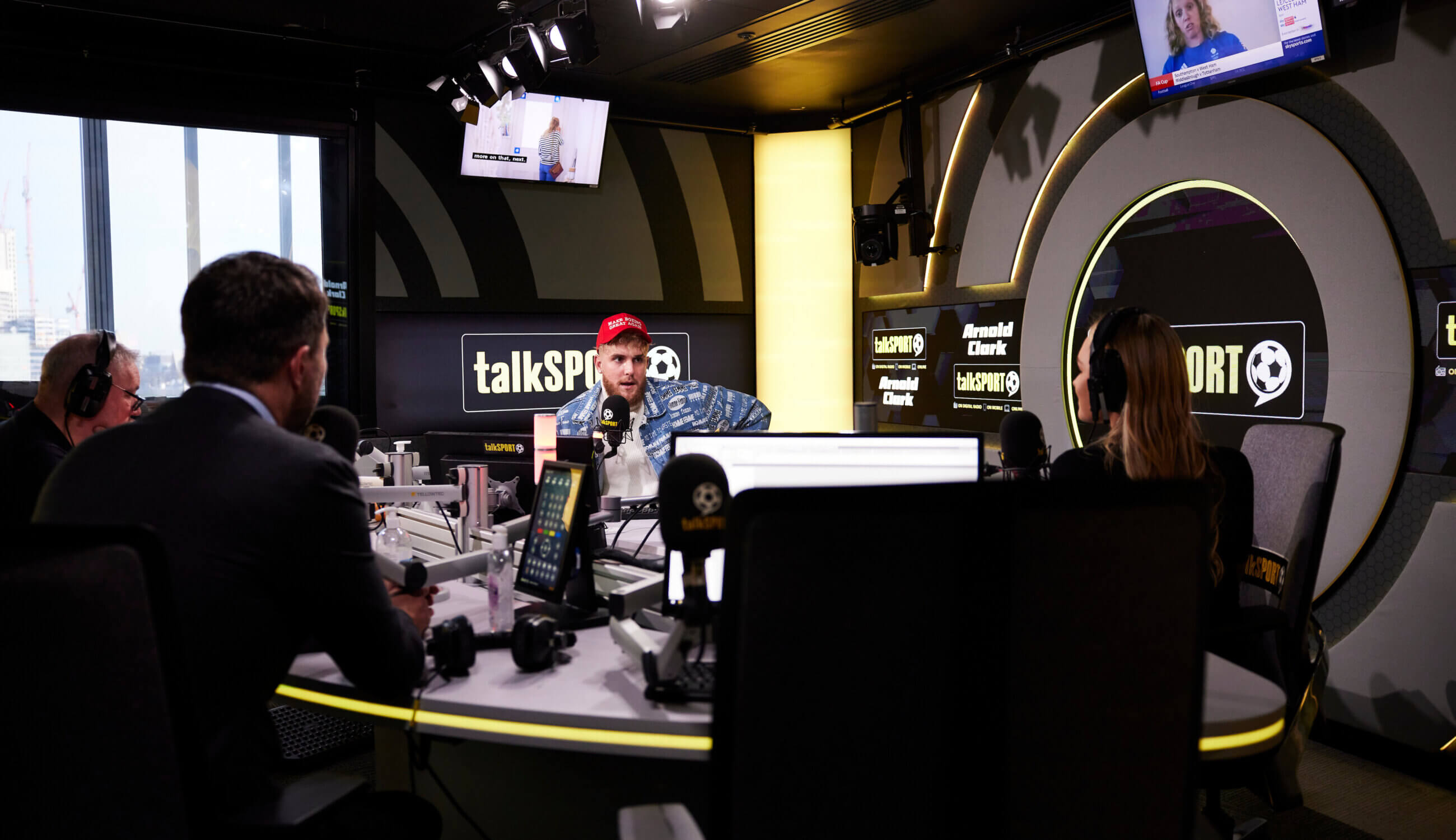 Hire Landing Forty Two – Landing Forty Two