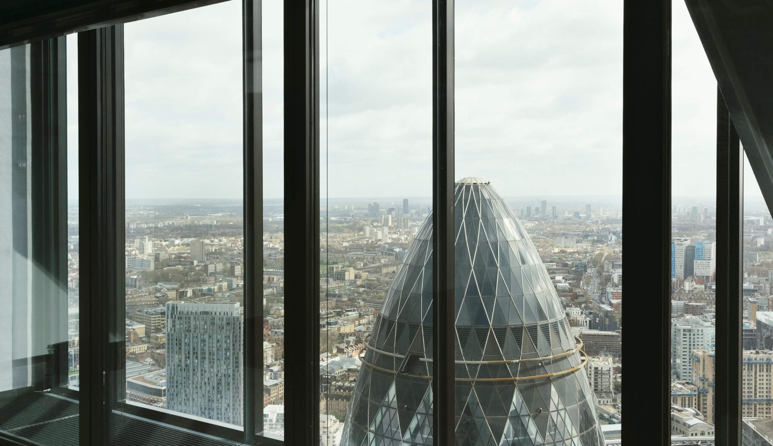 The Building – Landing Forty Two
